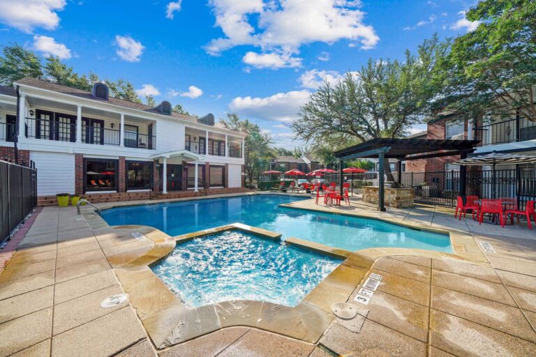 Best Apartments in Irving Texas | Gallery | Oaks at Valley Ranch